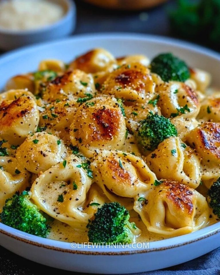 Creamy Garlic Parmesan Tortellini with Chicken and Broccoli