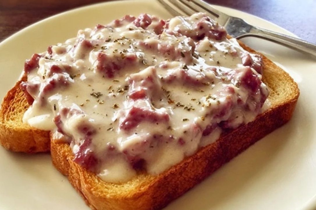 Creamed Chipped Beef on Toast Recipe